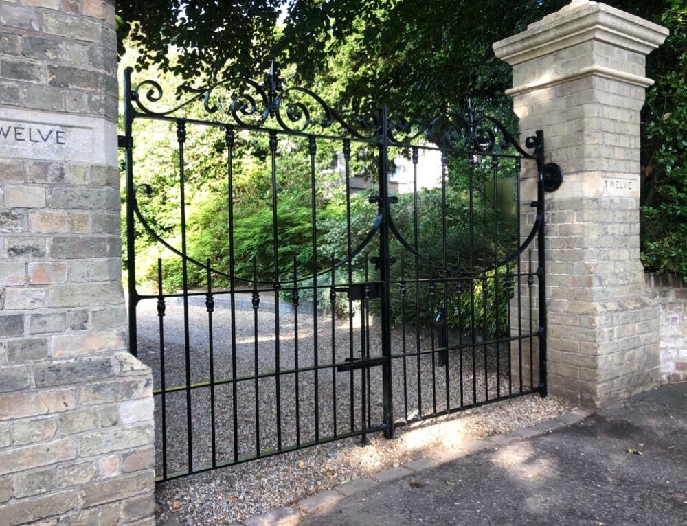 Leaf gate & trellis panel - Norfolk Blacksmith