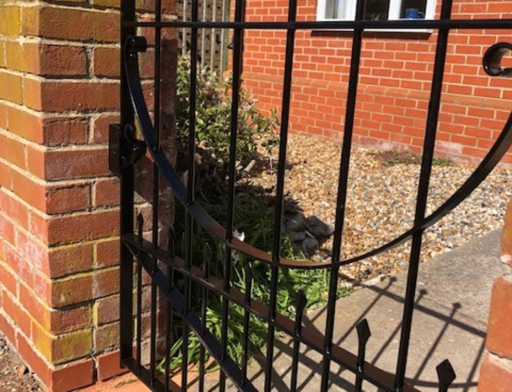 Leaf gate & trellis panel - Norfolk Blacksmith