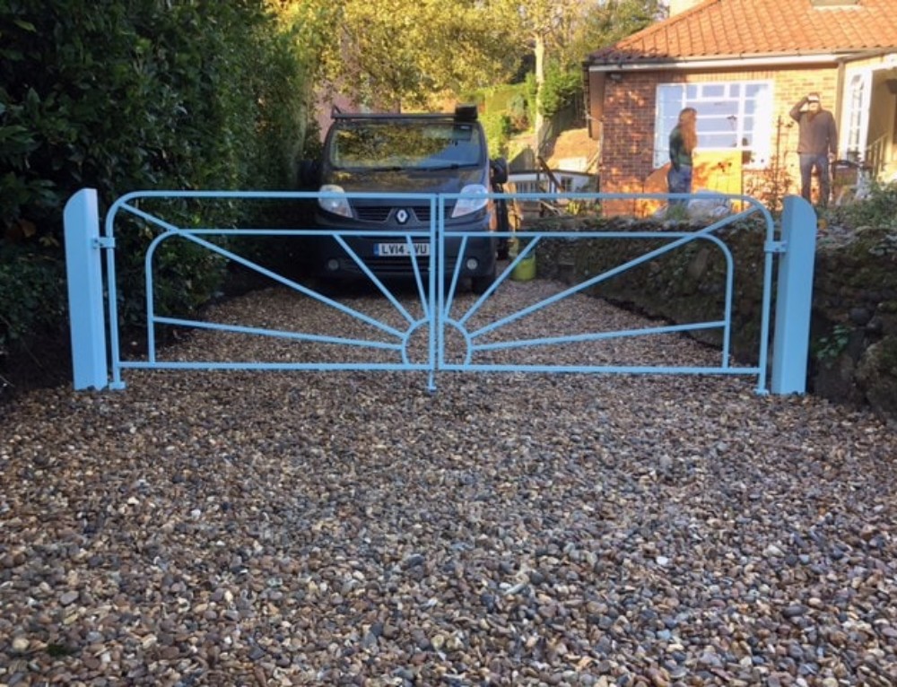 Leaf gate & trellis panel - Norfolk Blacksmith